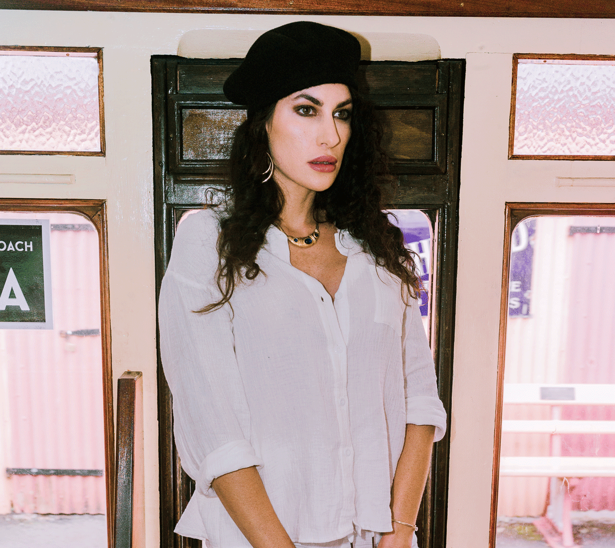 On a Train to Nowhere, Lost in my Thoughts – LOZEN